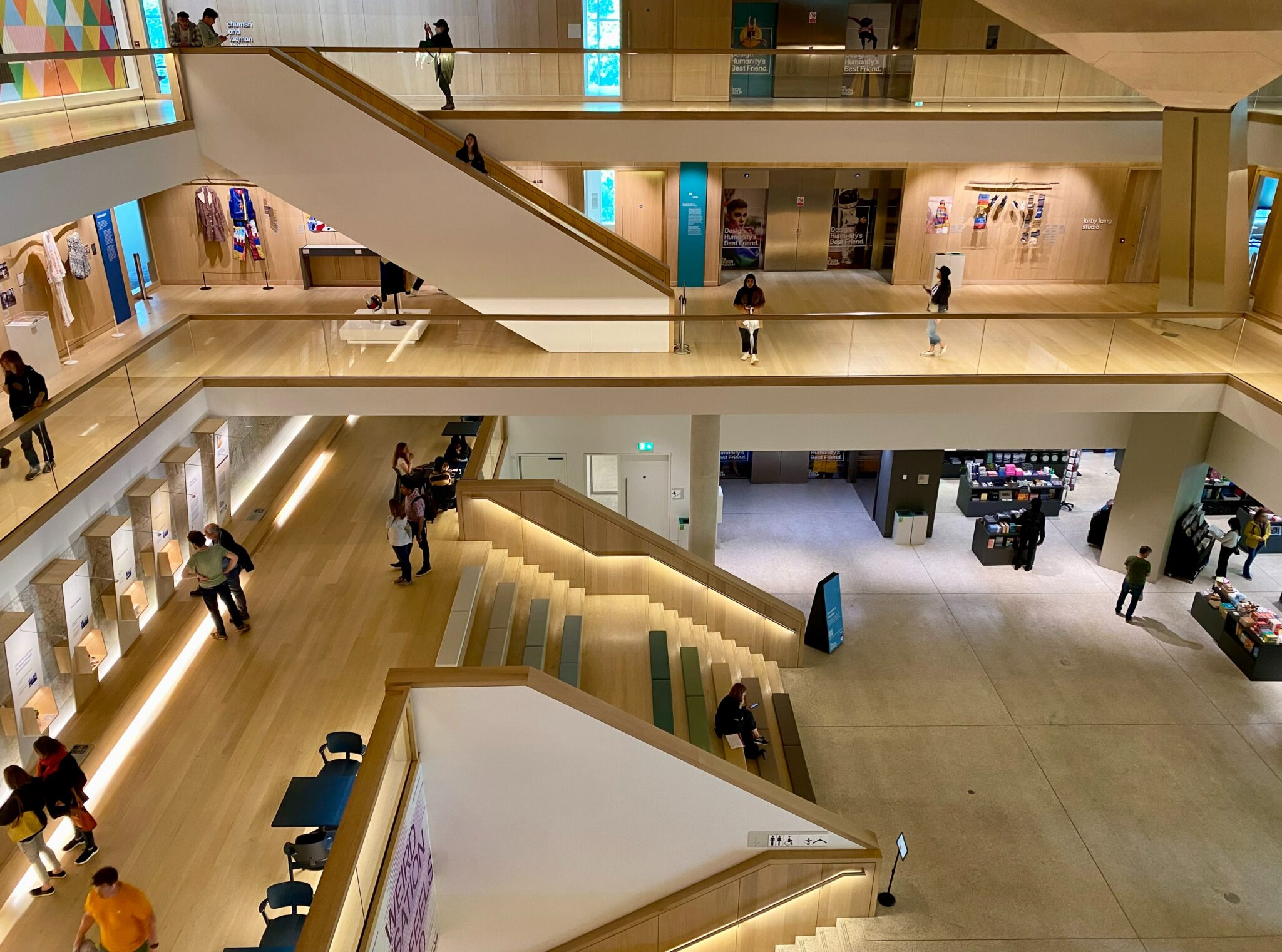 Discover centuries of history at the best museums in London | Omio